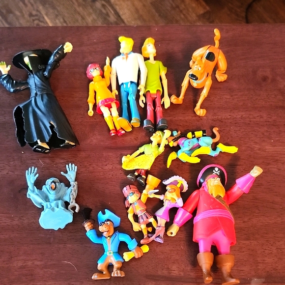 Toys | Scoby Colorful Cartoon Character Toy Set 12 Pieces | Poshmark